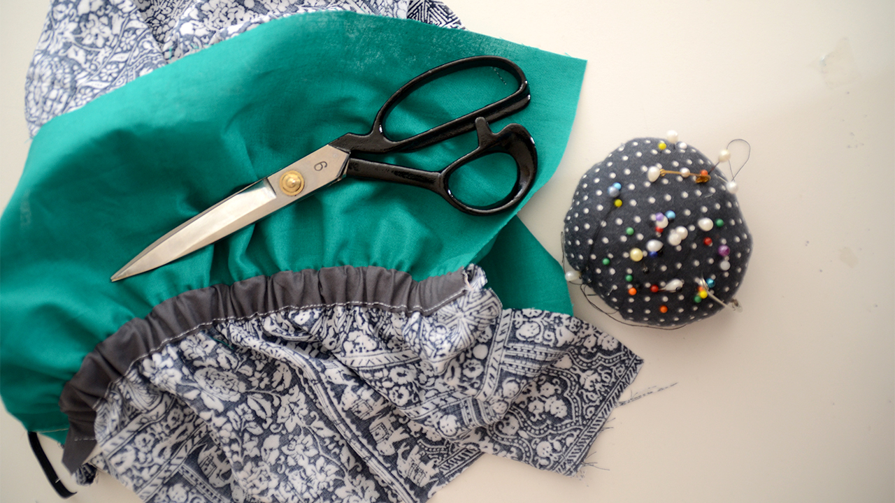 HOW TO SEW ELASTIC USING BIAS (2 TECHNIQUES) - sewing - upcycling ...